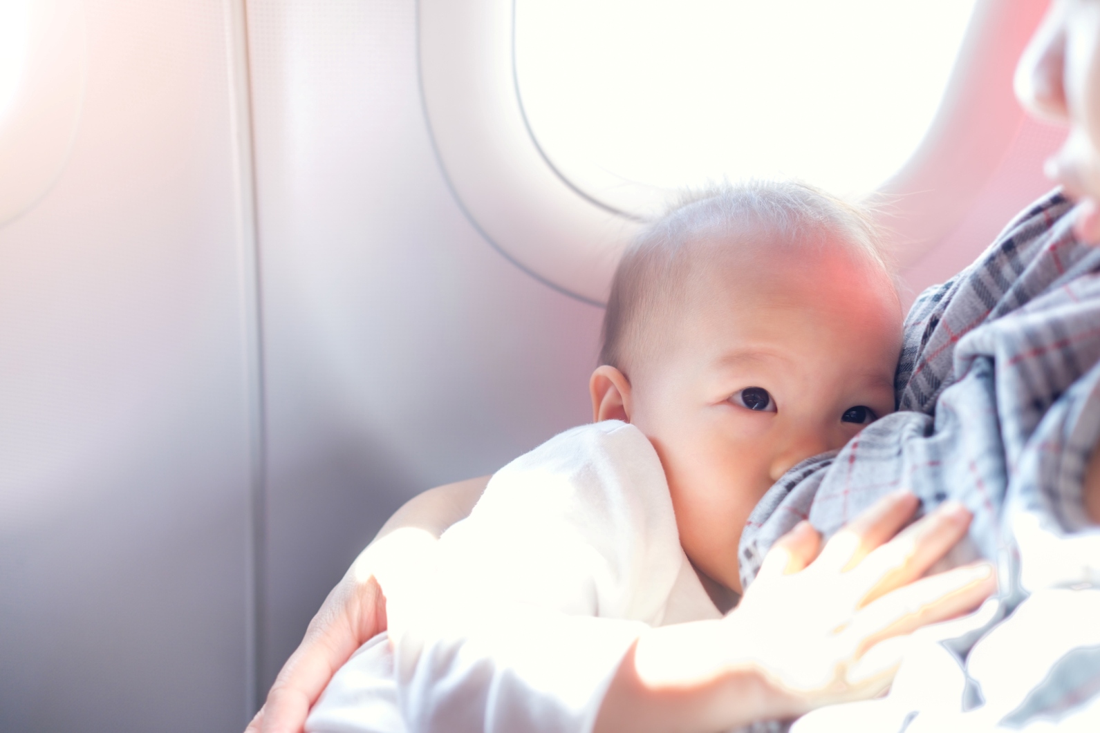Tips for Navigating Travel When Breastfeeding